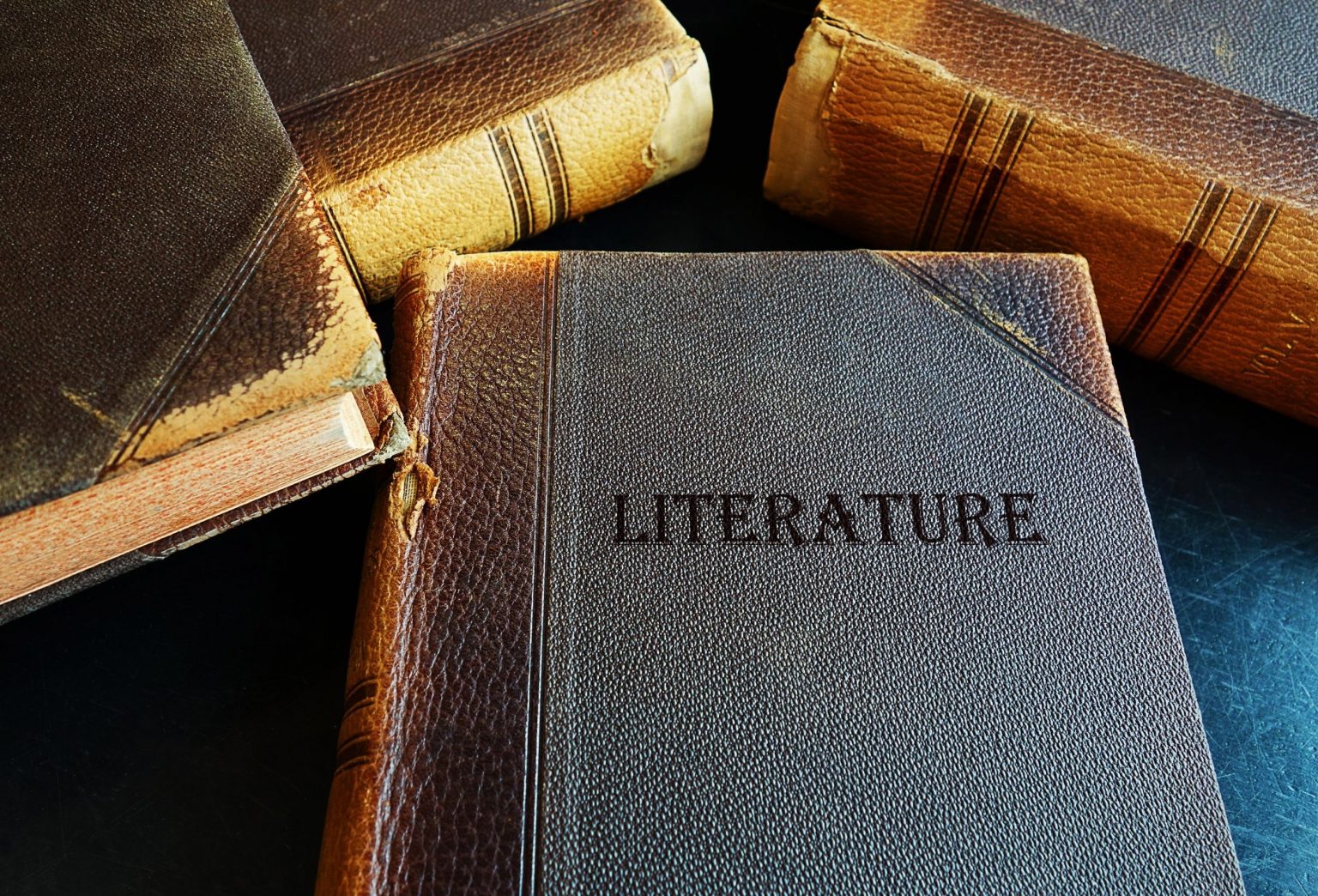 Exploring Modern Shakespeare: How the Bard's Works Thrive in Today's World